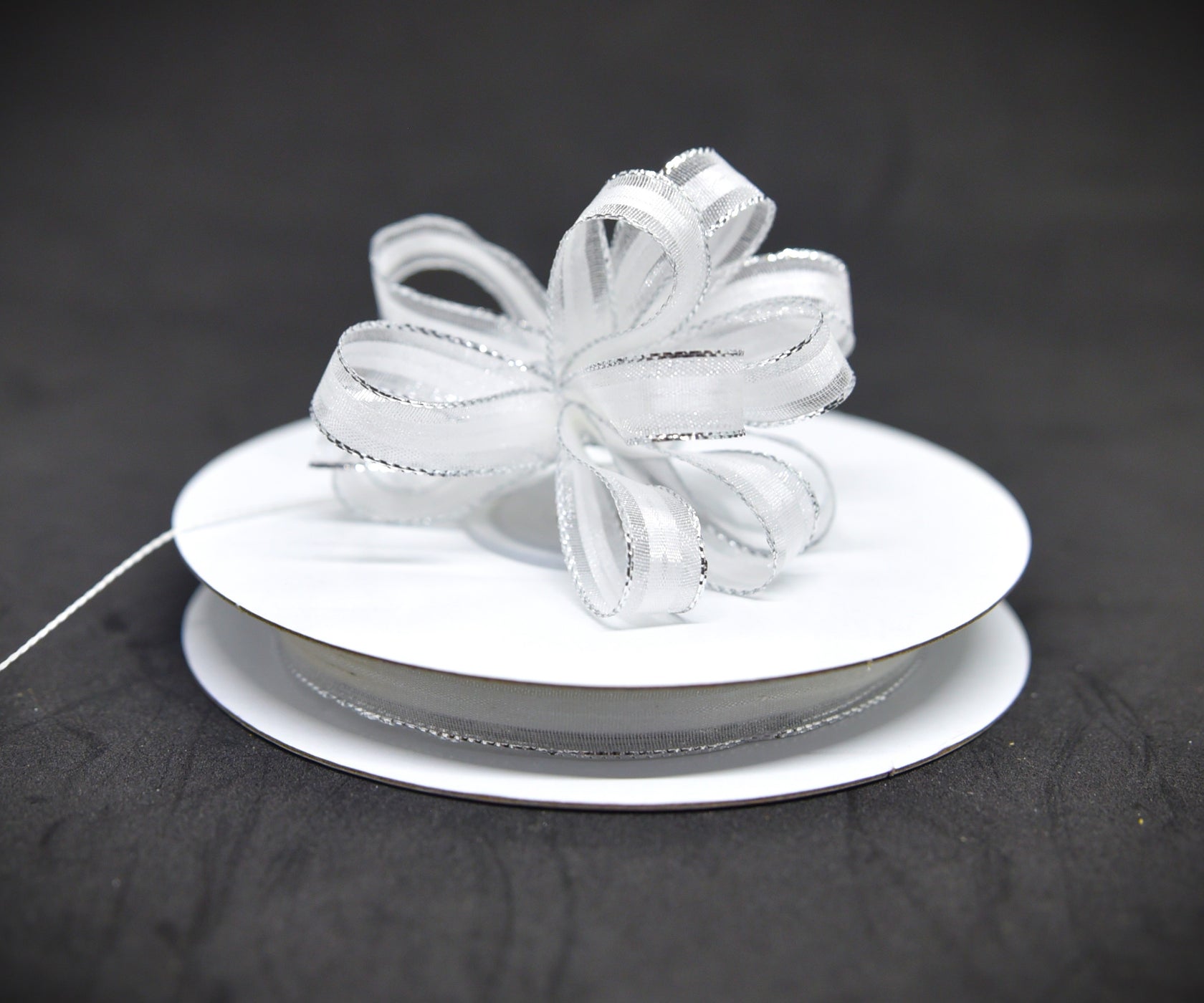 3/8" White Pull Bow Ribbon with Silver Edge (25 yard) – Jenly Wholesale Inc